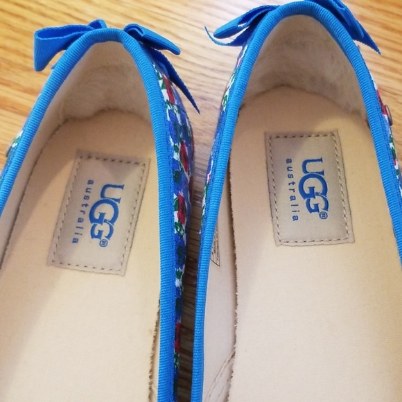 UGG | Shoes | Beautiful Ugg Australia Flats | Poshmark